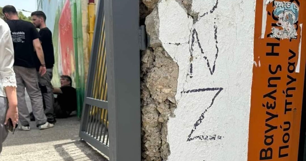 Κηφισιά: Οι πρώτες εικόνες από το τρομακτικό ατύχημα με την πόρτα που ...