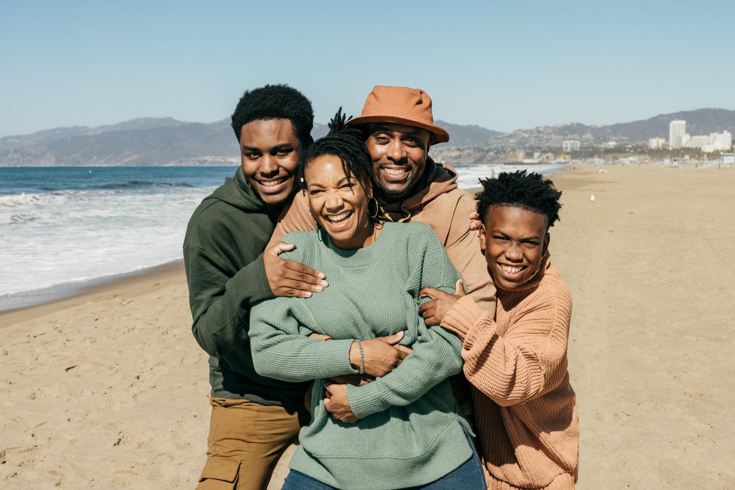 How To Raise Kids Who Actually Like Each Other | HuffPost Life