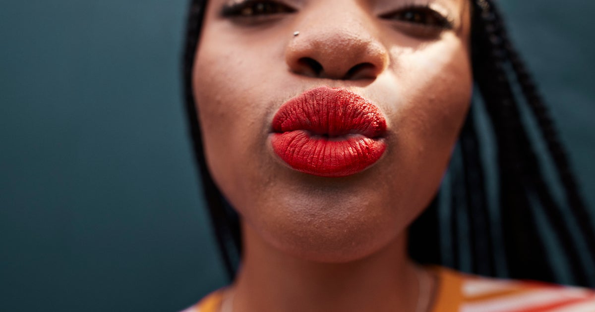 4 Red Flag Health Warnings Your Lips Are Trying To Give You | HuffPost ...