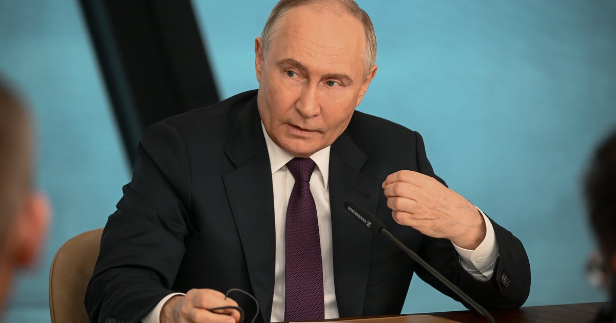 Putin Rages As Reporter Asks About Russia Attacking Nato | HuffPost UK ...