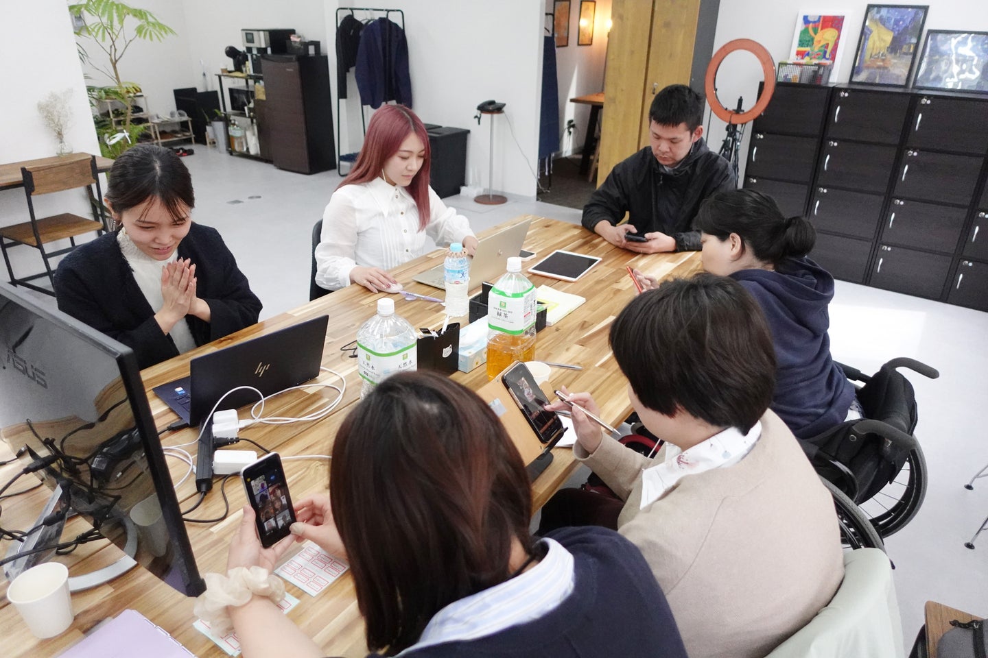 「声を出せないカフェ」に人が集まるわけ。新しいコンセプトで働きかたの未来を作る方法とは。 | ハフポスト これからの経済