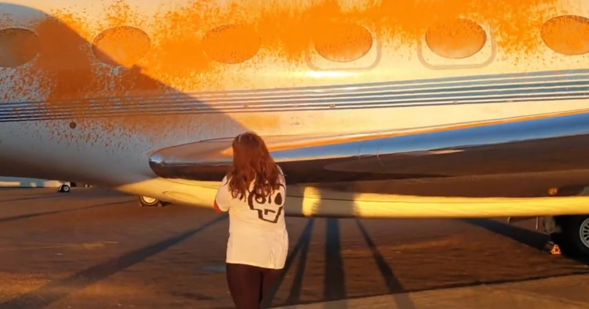 Taylor Swift's Private Jet Targeted By Just Stop Oil Protesters Ahead ...