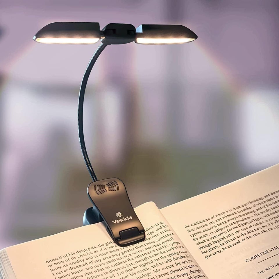The Best Portable Reading Lights For Nighttime Bookworms | HuffPost Life