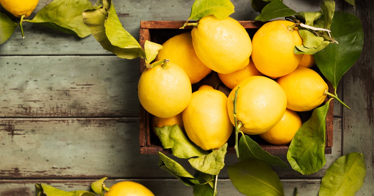 I Just Learned How To Properly Juice A Lemon Without A Juicer And It's ...