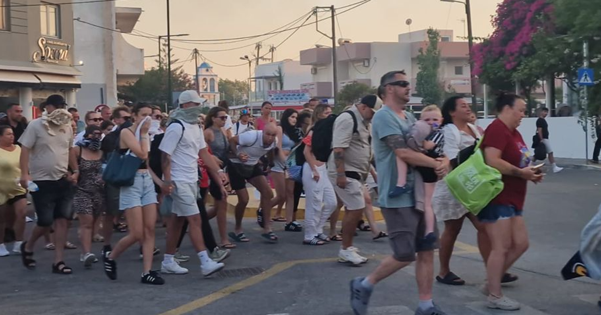 Δύσκολη η κατάσταση στην πυρκαγιά στην Κω - Ενισχύθηκαν οι επίγειες ...