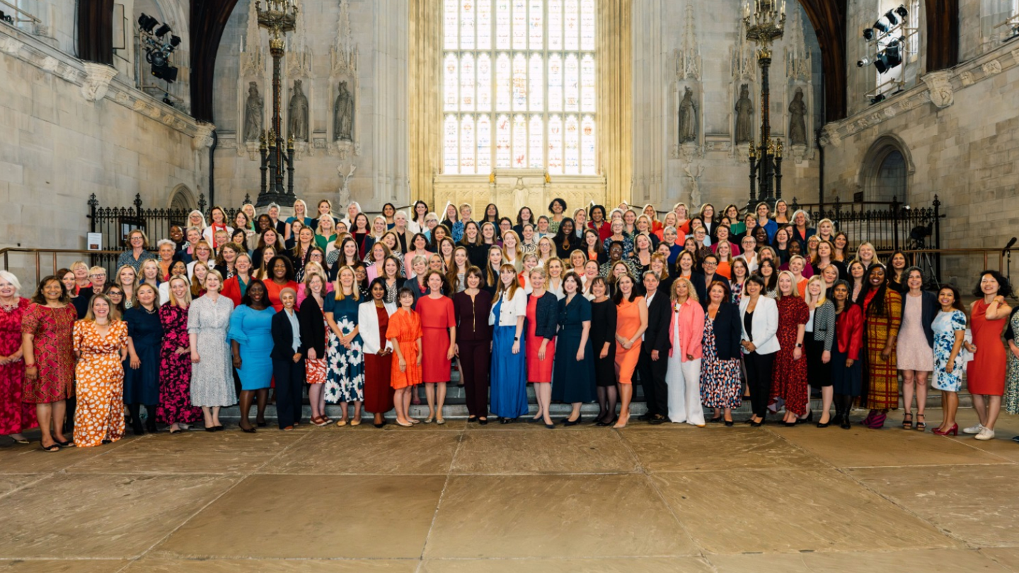 Labour MPs Photo Reveals Harsh Truth About Tory Benches | HuffPost UK ...