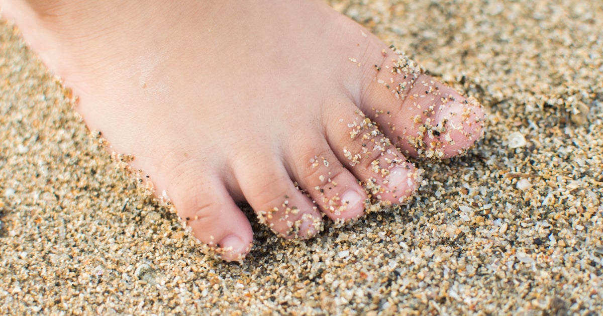 How To Easily Remove Wet Sand From Your Skin (Or Your Kids') | HuffPost ...