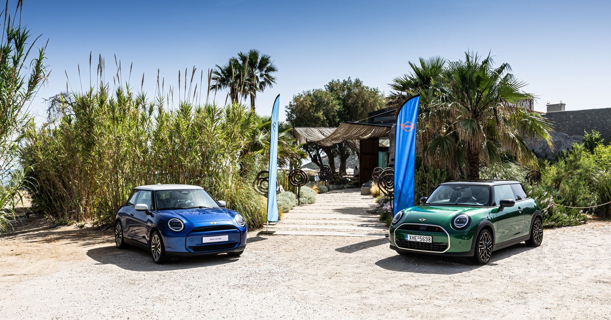 Το νέο MINI Cooper C και το νέο MINI Cooper S | HuffPost Greece Mobility