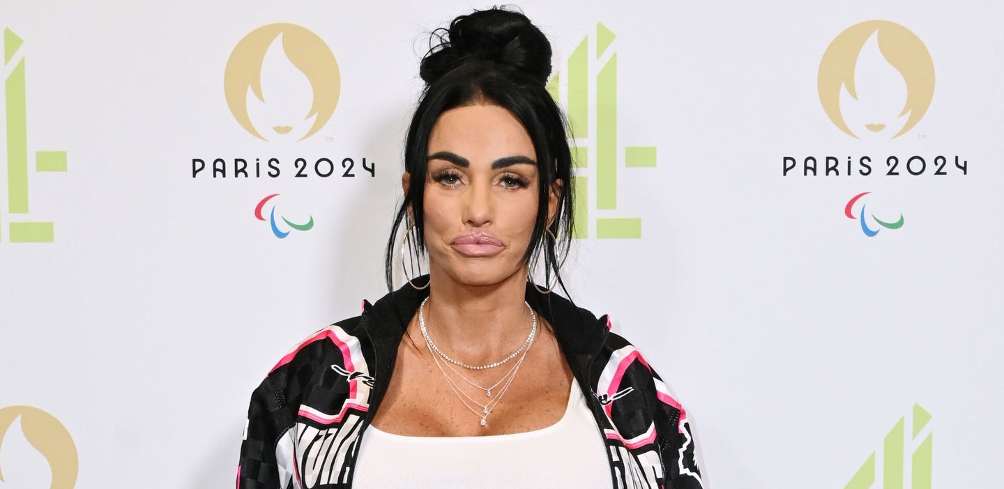 Katie Price Placed Under Arrest And Detained After Landing At Heathrow ...