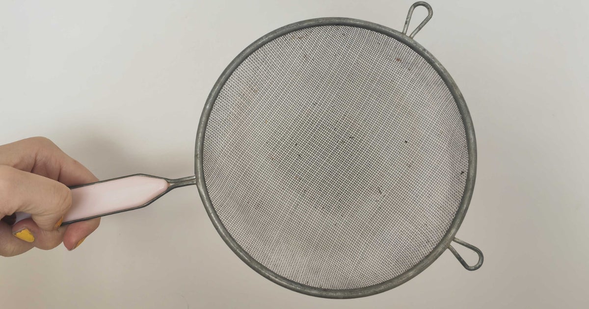1 Cleaning Trick To Do Immediately After Using A Sieve | HuffPost UK Life