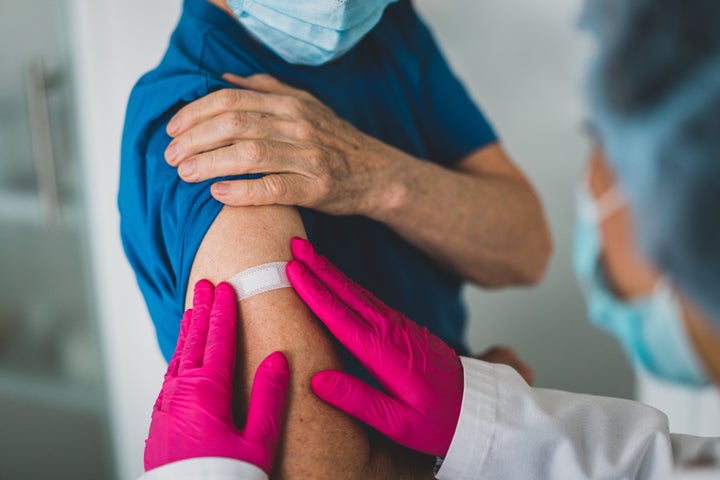 What To Know About The New COVID-19 Shots For 2024-2025 | HuffPost Life