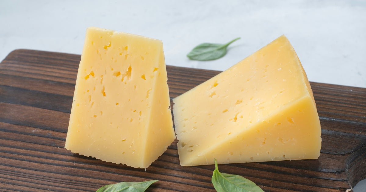 This Hack To Slicing Cheese Is Unbelievably Simple | HuffPost UK Life