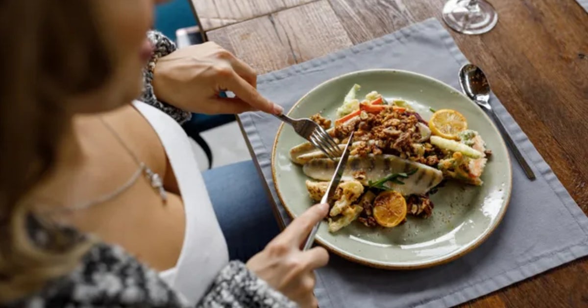 Here's Exactly How Much Burping Is Normal After Eating | HuffPost UK Life