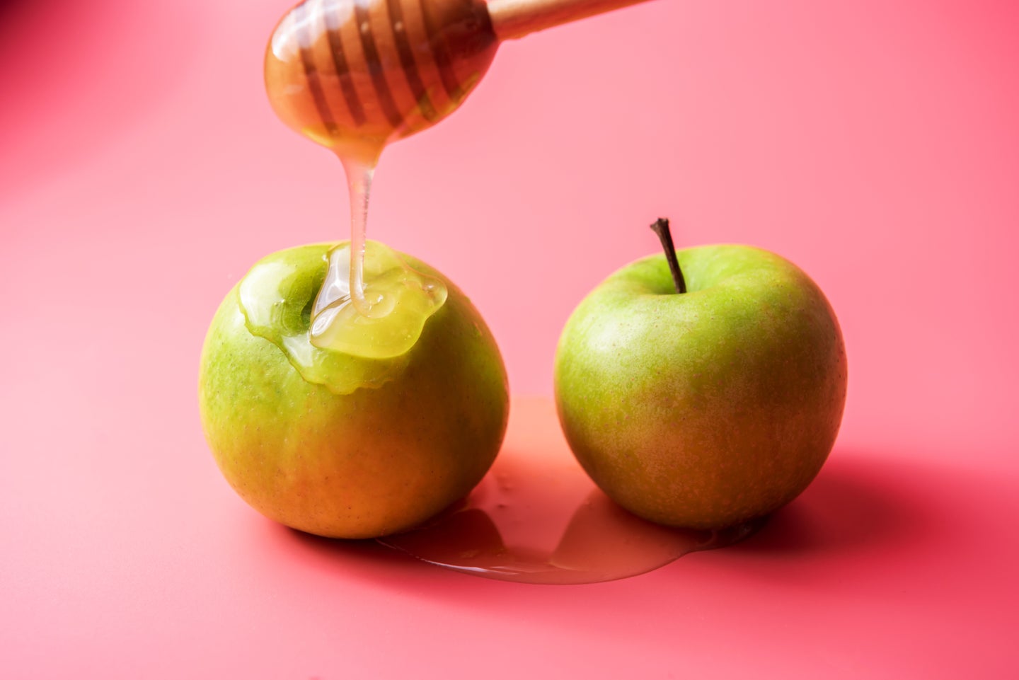 How To Host Rosh Hashanah Dinner: An Easy Guide | HuffPost Life