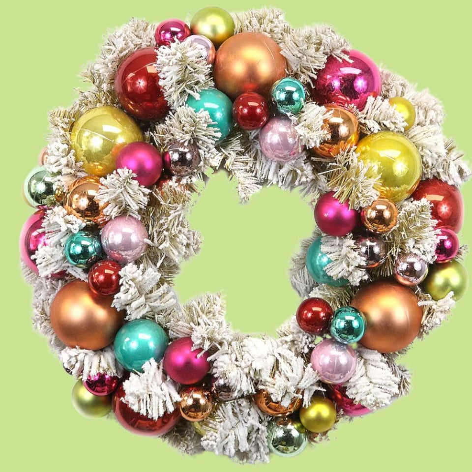 20 Fun And Kitschy Christmas Decorations You Secretly Need | HuffPost Life