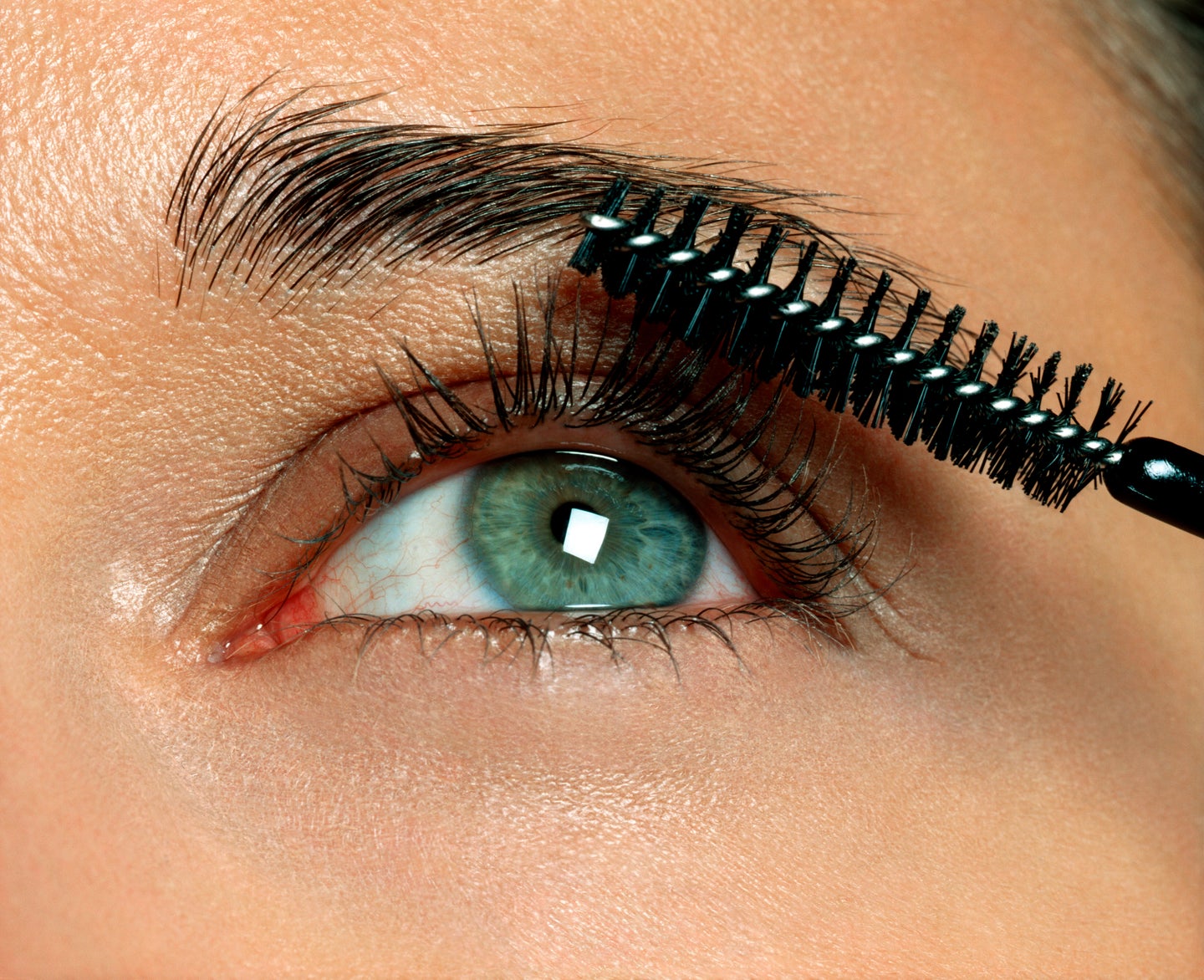 How To Use Mascara Without Getting An Eye Infection | HuffPost Life