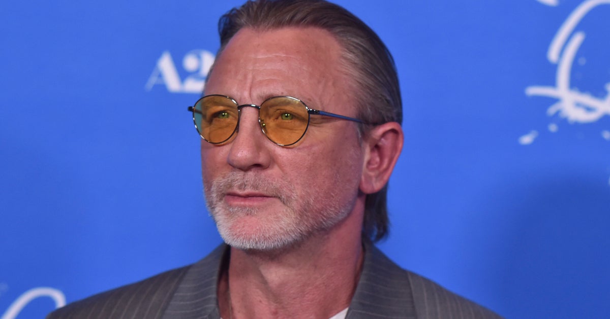 Daniel Craig Shocks Stephen Colbert With Correction On How To Pronounce ...