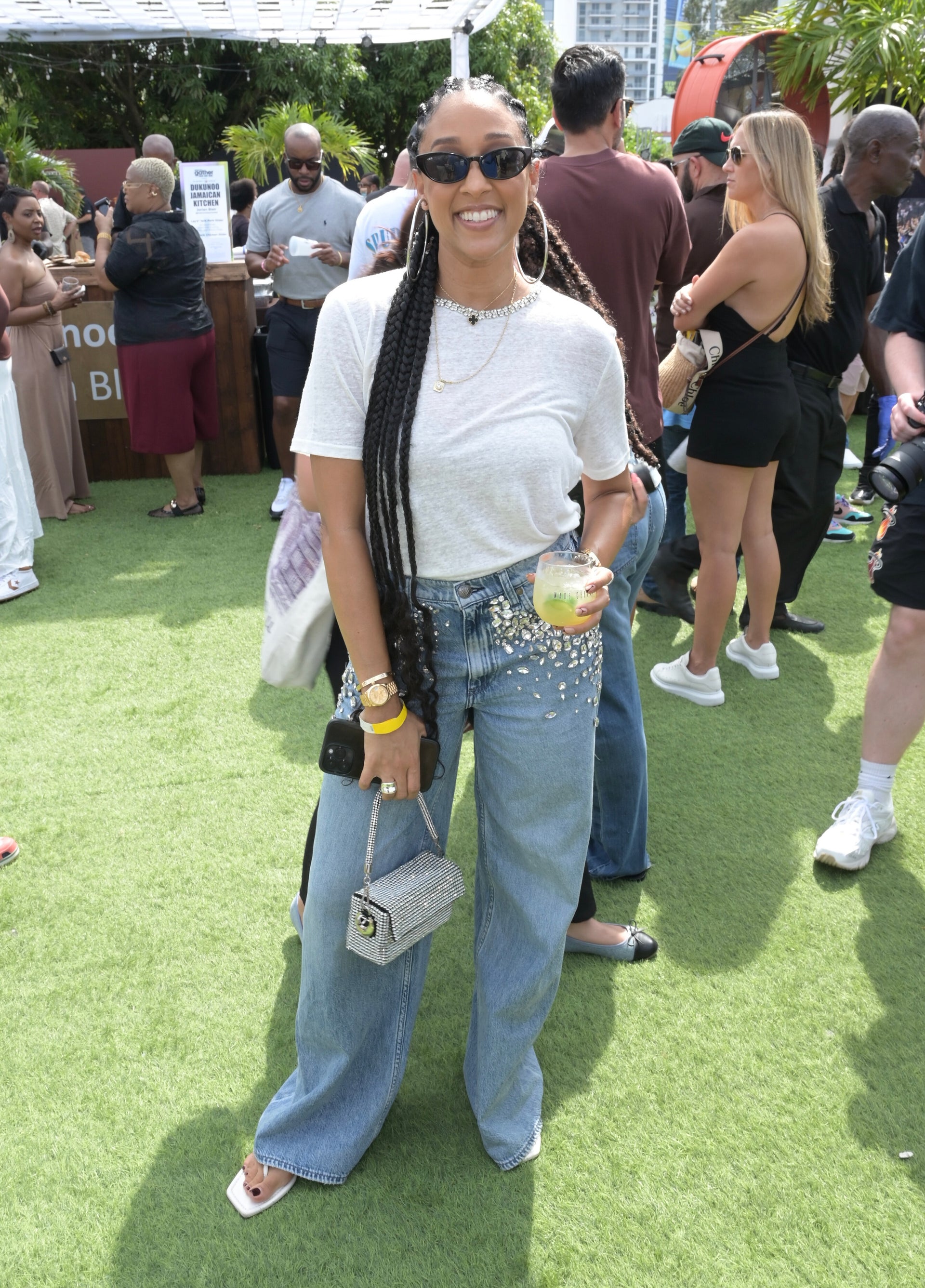 These 2000s Style Trends Made A Comeback In 2024 | HuffPost Life