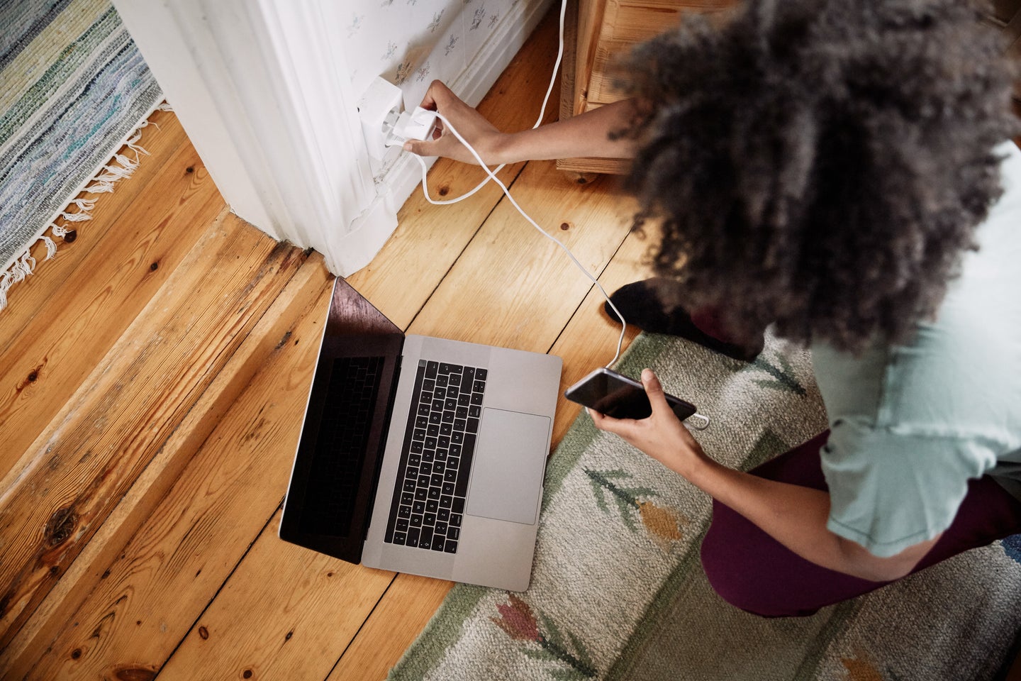 This Common Phone Charger Mistake Is A Major Safety Hazard | HuffPost Life