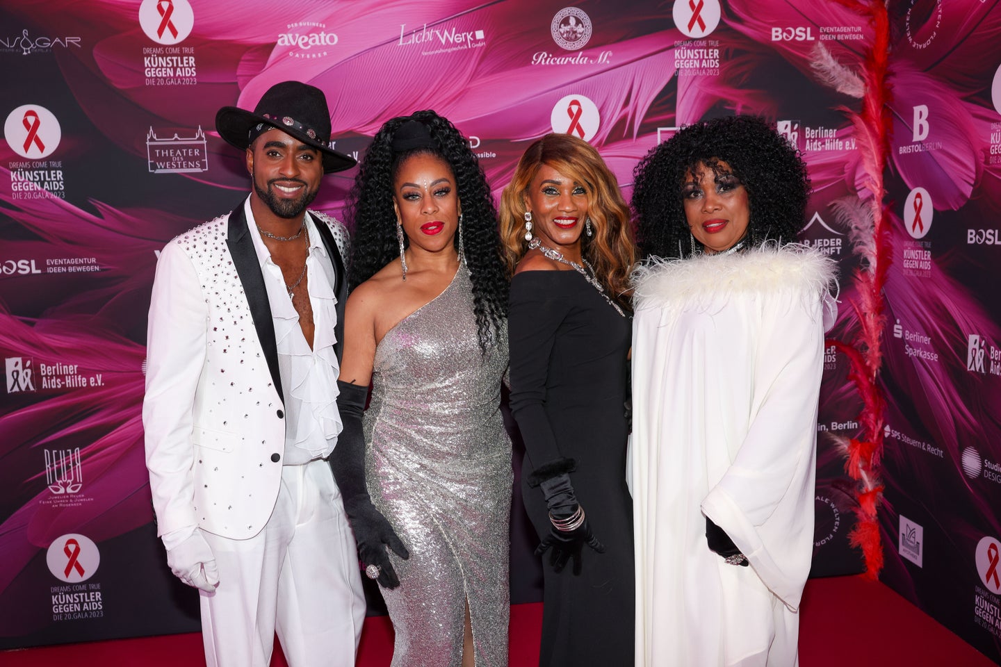 Global Music Stars Who Haven’t Hit It Big In America | HuffPost ...