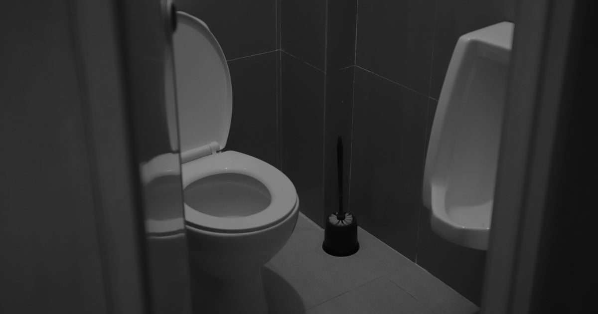 Pencil-Thin Poop: What It Means And When To Worry | HuffPost UK Life