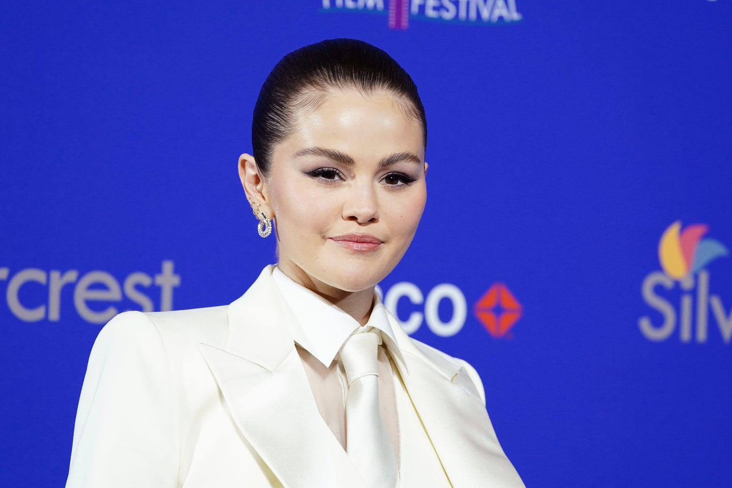 Selena Gomez Fires Back After Right-Wing Backlash To Crying Video ...