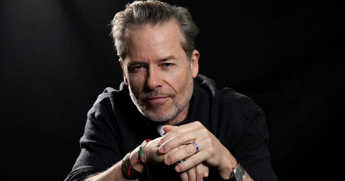 Guy Pearce Says He Was 'S**t' In Christopher Nolan's Memento | HuffPost ...