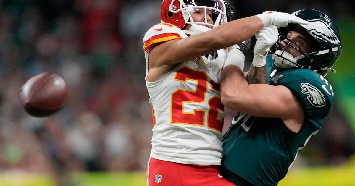 Officials' Calls Against Both Teams Make Big Impact In 1st Quarter Of ...