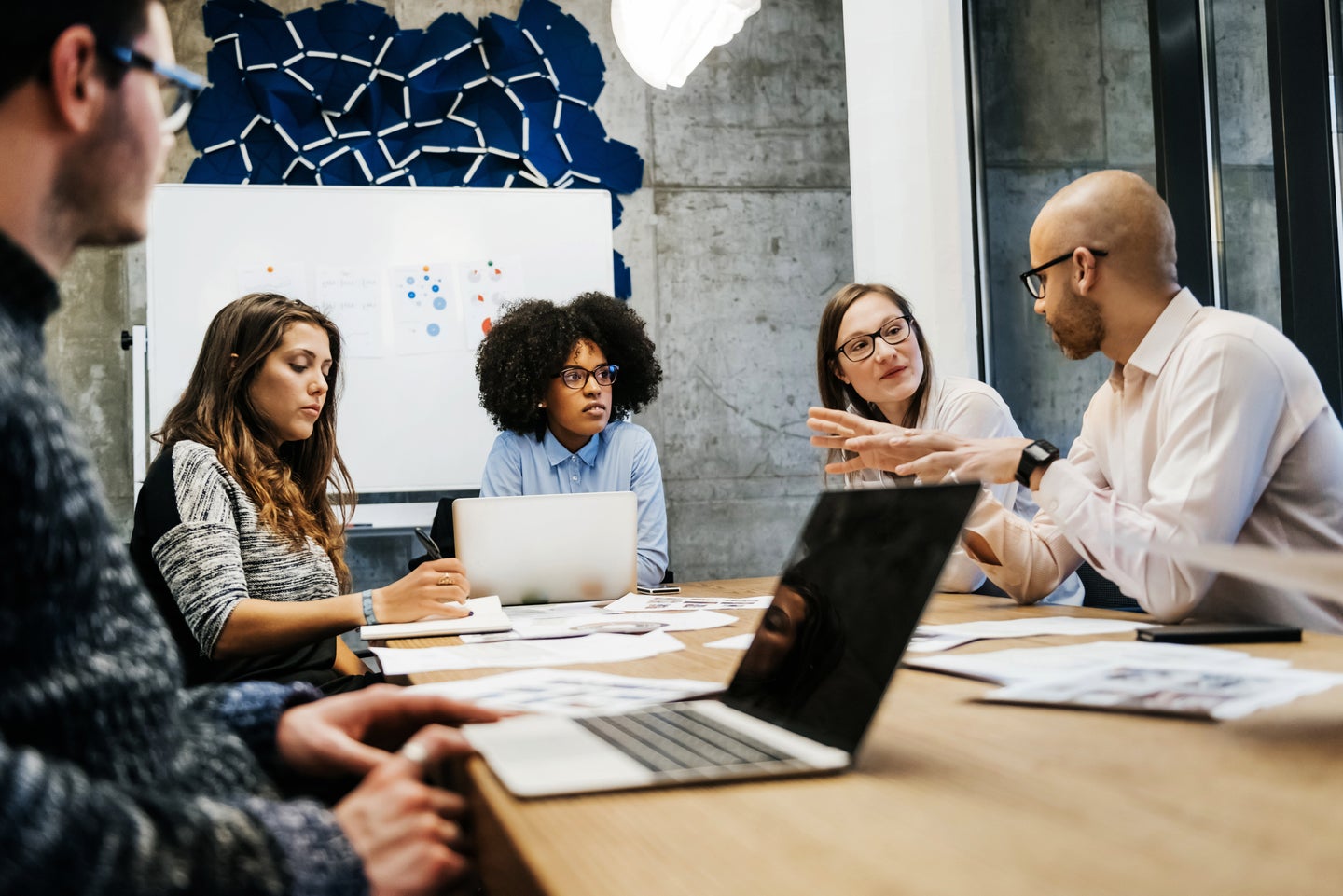 Work Etiquette: Avoid These Rude Meeting Behaviors | HuffPost Life