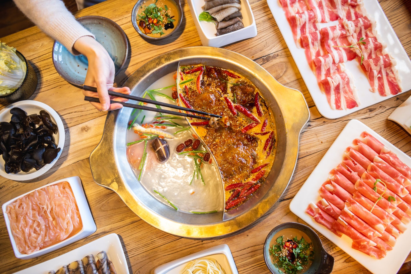 7 Things You Should Know Before Going Out To Eat Hot Pot | HuffPost Life