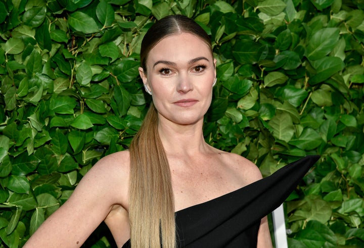 Julia Stiles Recalls 1 Scene Harvey Weinstein Made Her Do Huffpost Uk