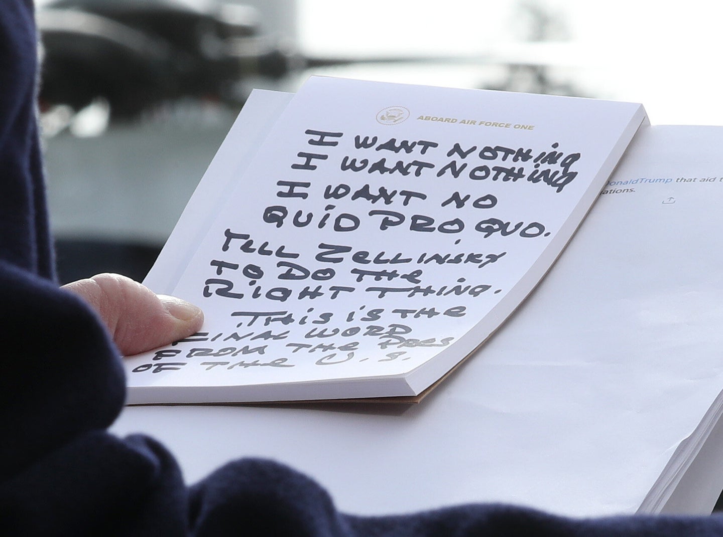 The Meaning Behind Donald Trump's Striking Signature | HuffPost Life