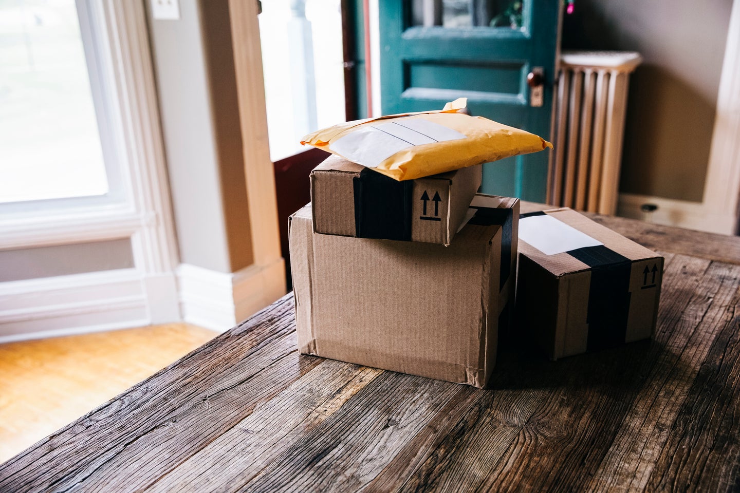 Cockroaches Are Attracted To Cardboard. Here's Why. | HuffPost Life