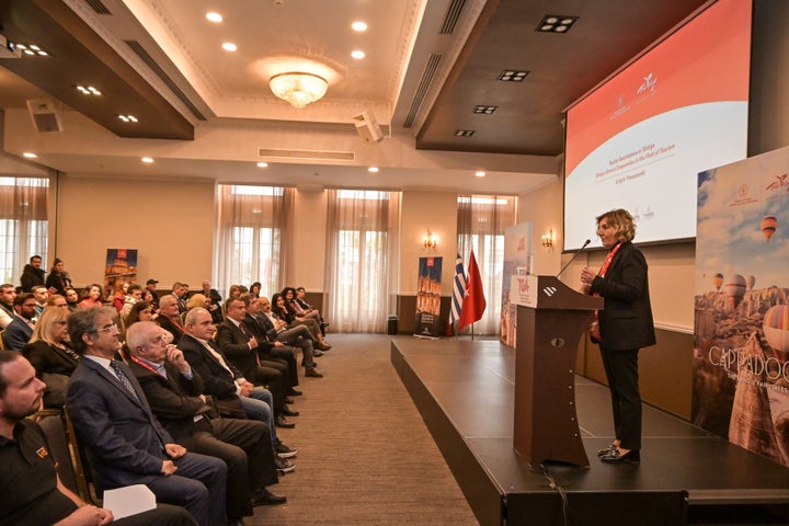 Συνεργασία Τουρκίας-Ελλάδας στον τομέα του τουρισμού | HuffPost Greece ...