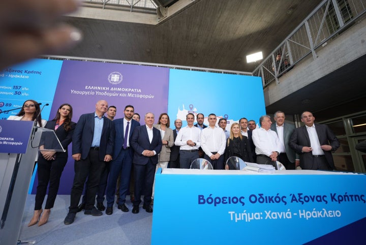 Υπογράφηκε η σύμβαση παραχώρησης για το τμήμα Χανιά – Ηράκλειο του Β.Ο ...