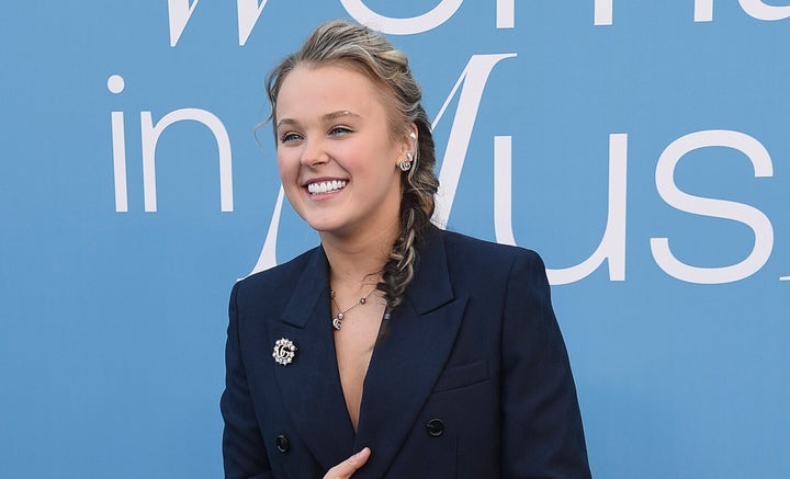 Jojo Siwa Addresses Controversial Miley Cyrus Closet Joke | HuffPost UK Entertainment