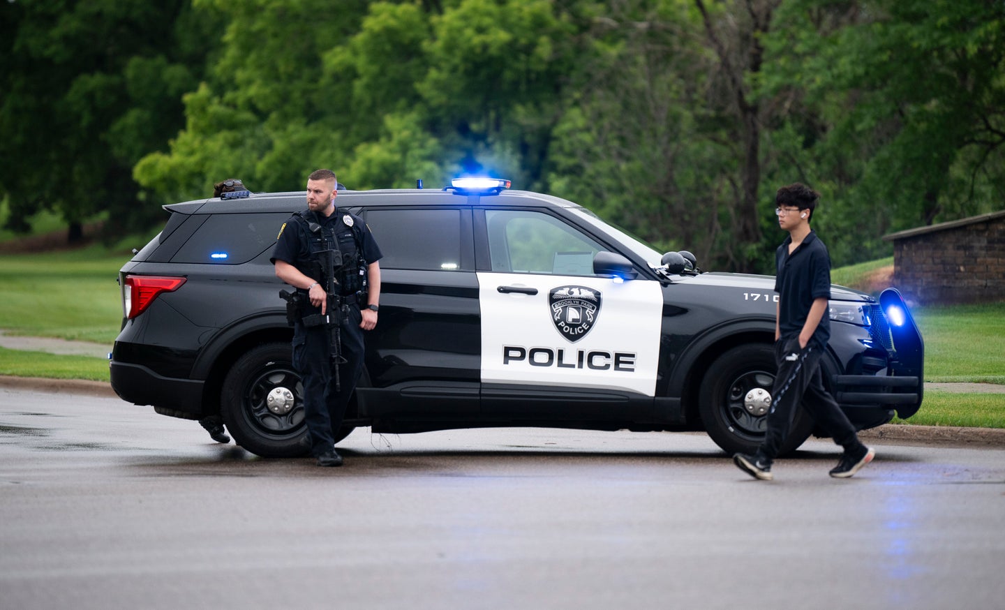 Minnesota Lawmakers Shot By Man Impersonating Cops | HuffPost Latest News