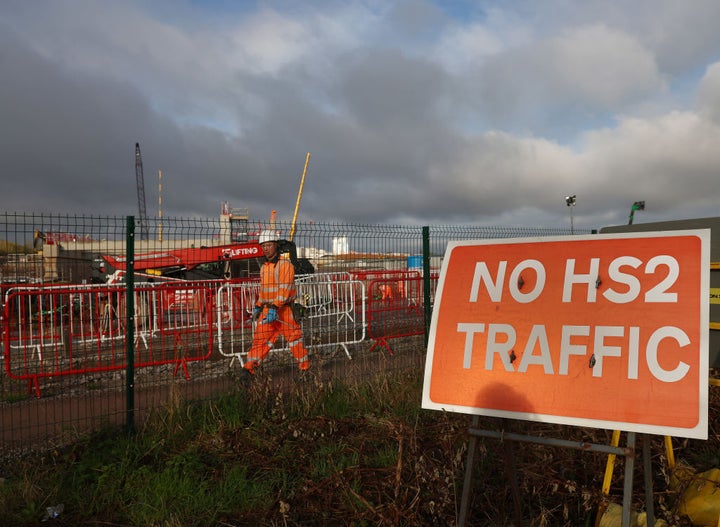 HS2 Delay Sparks Fury On Social Media | HuffPost UK Politics