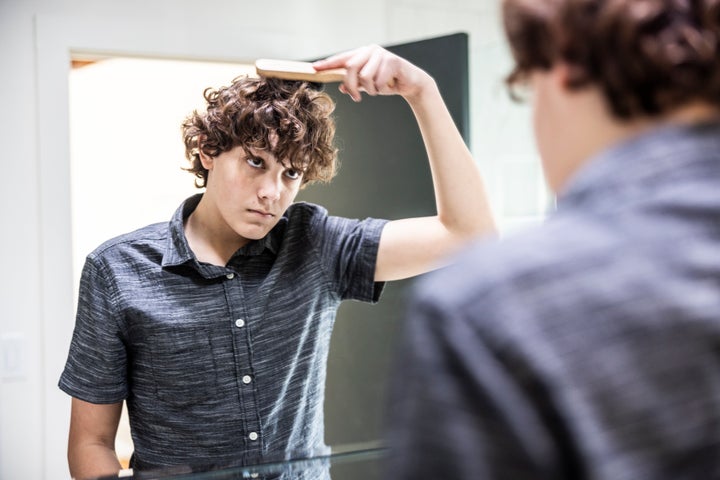 Experts Say These 7 Subtle Behaviors Might Be 'Bigorexia' In Disguise ...