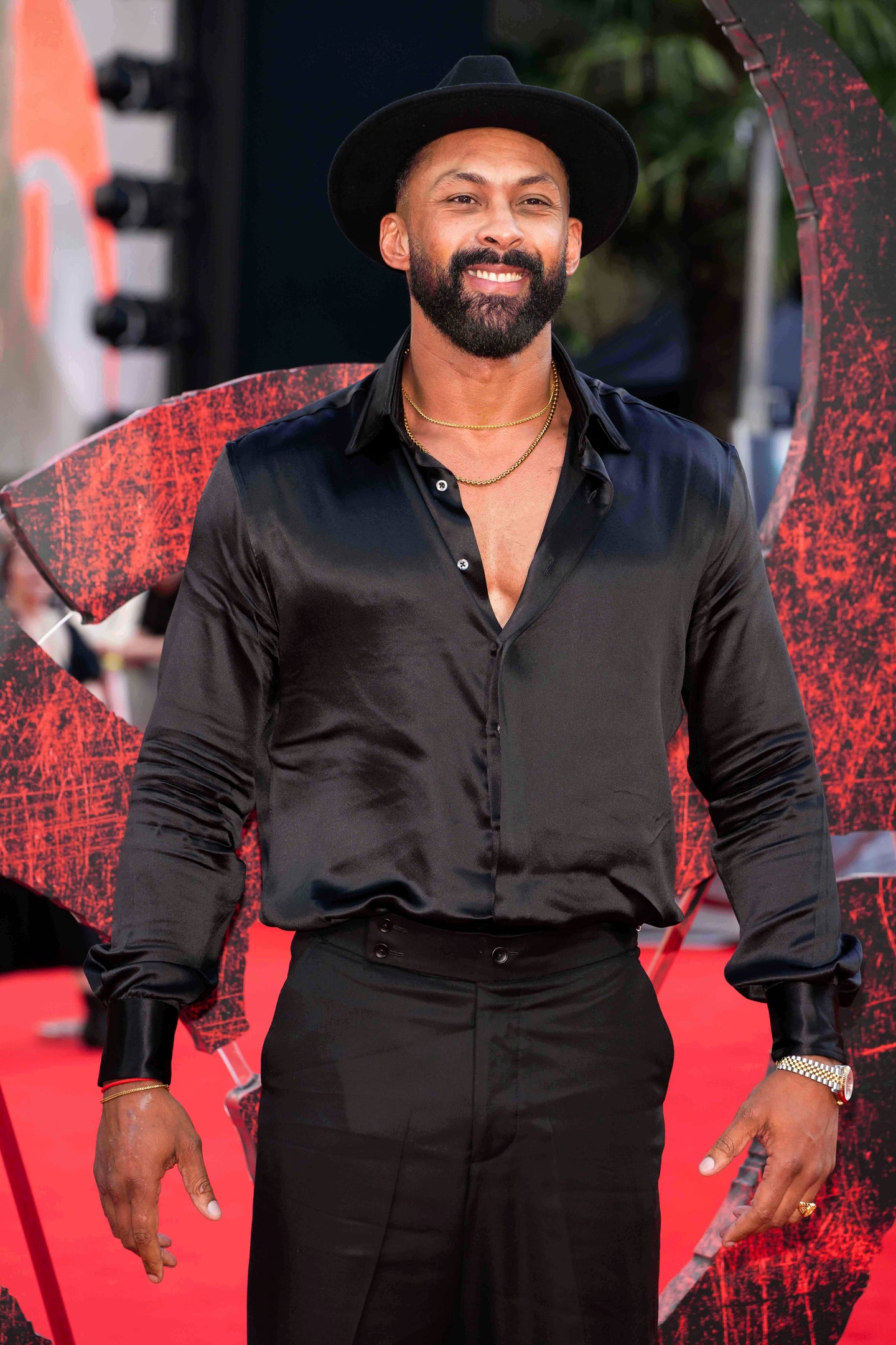 28 Years Later 'Alpha' Chi Lewis-Parry Reflects On Nude Scenes ...