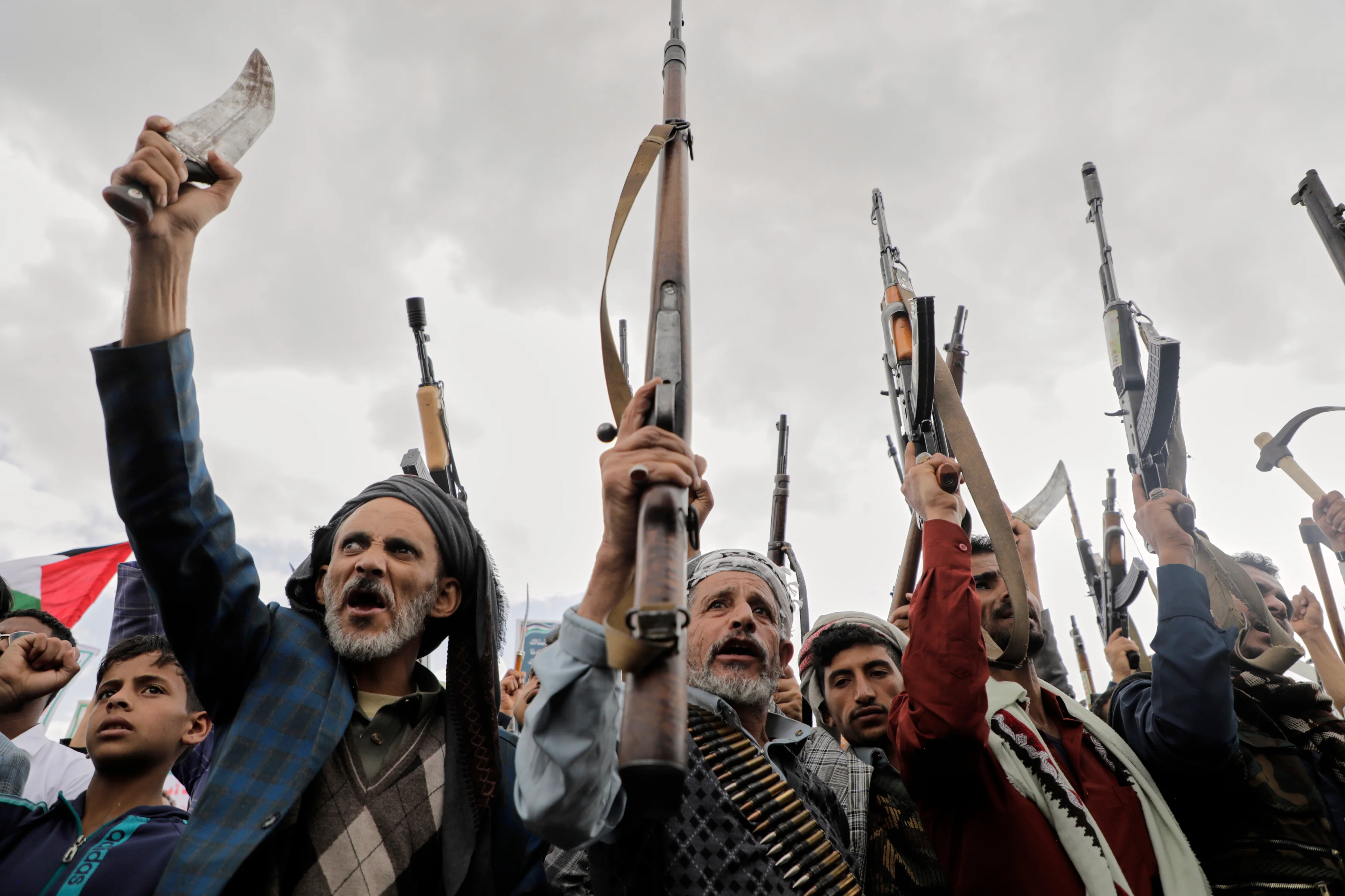 HOUTHI ATTACK ON SHIP OF GREEK INTERESTS | Greek News On Demand ...
