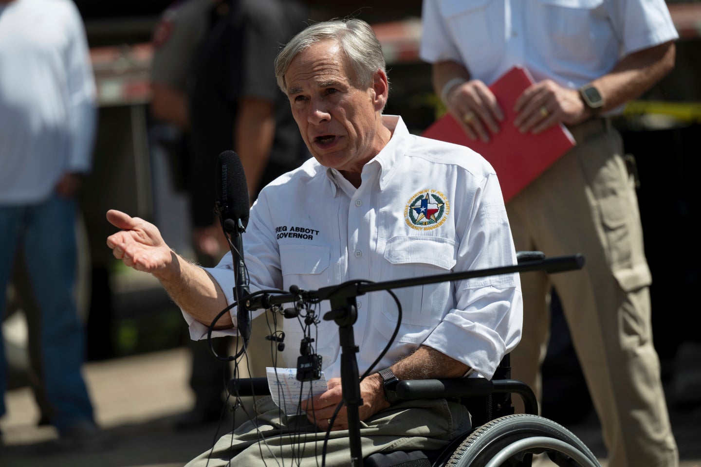 Texas Gov. Greg Abbott Rants About Football When Pressed On Flood ...