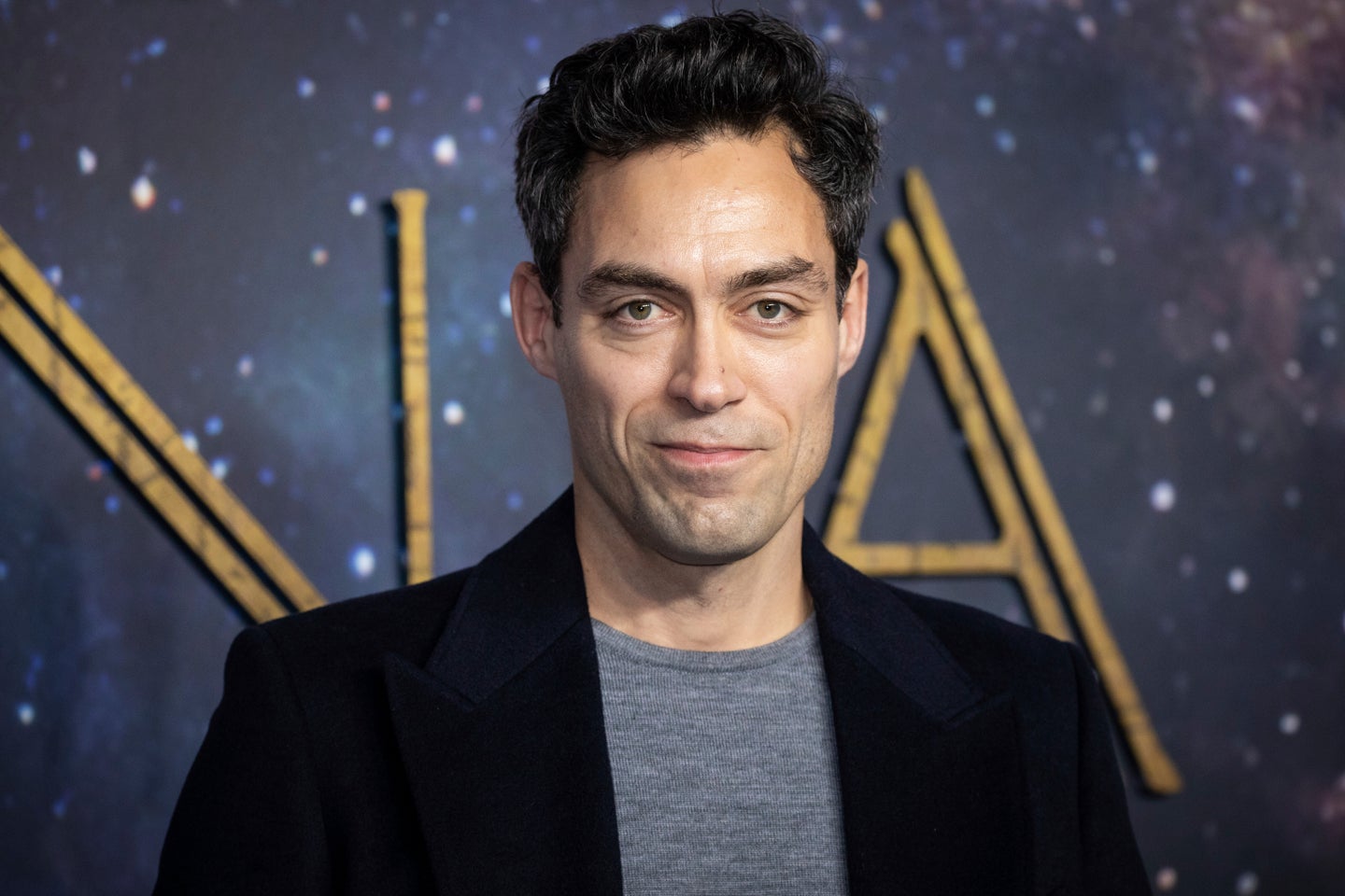 Rivals Star Alex Hassell Shared Ice-Breaker For Nude Scene | HuffPost ...
