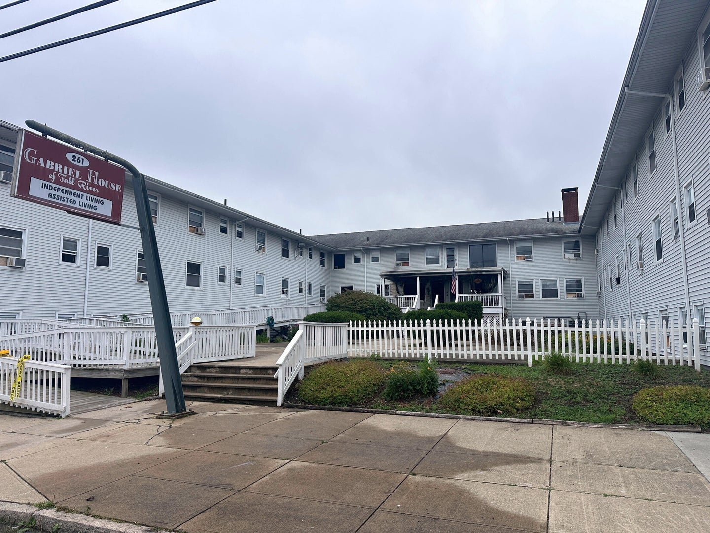 9 People Dead In Fire At Massachusetts Assisted Living Facility ...