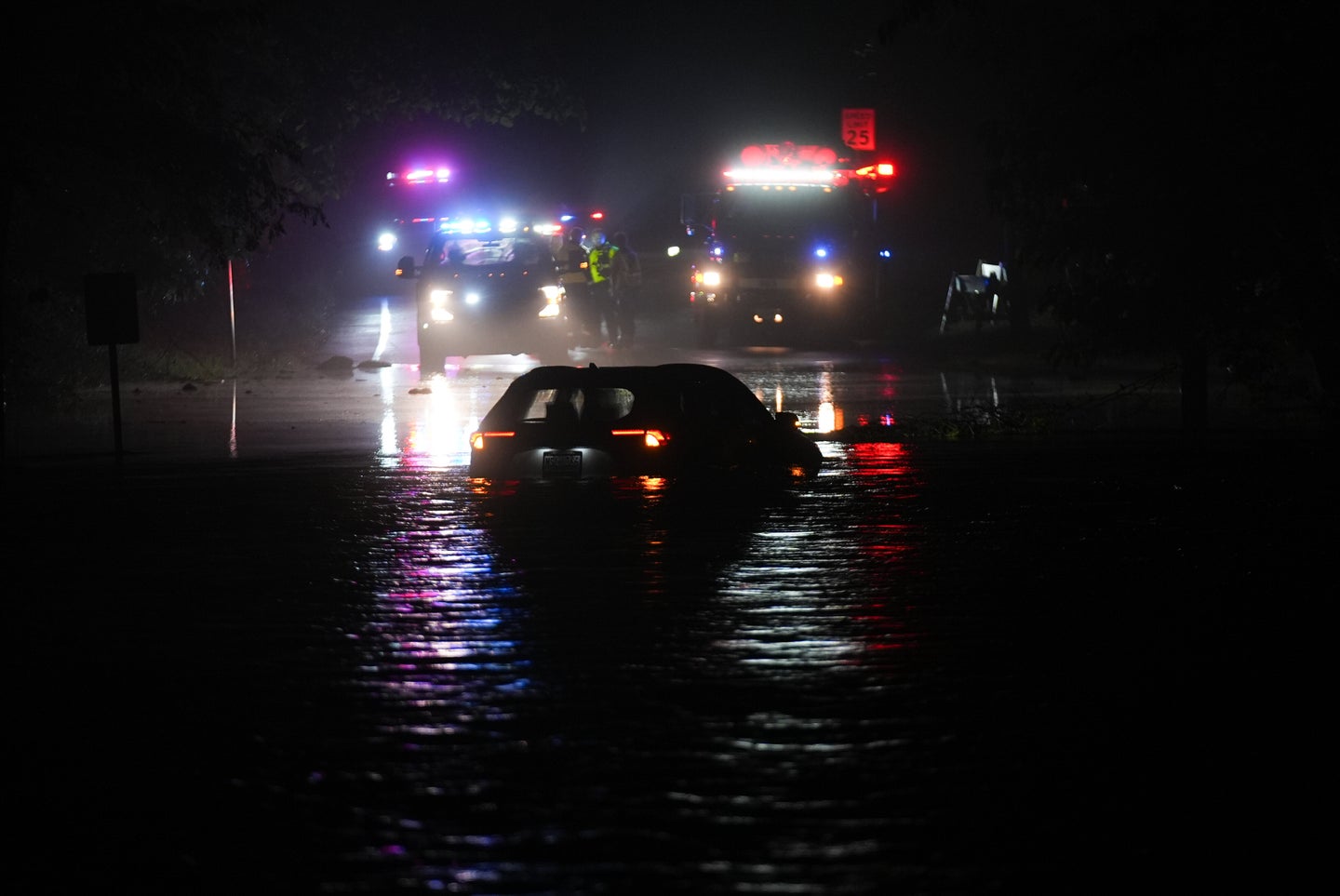 The Life-Saving Difference Between Flood Watch And Flash Flood Warning ...