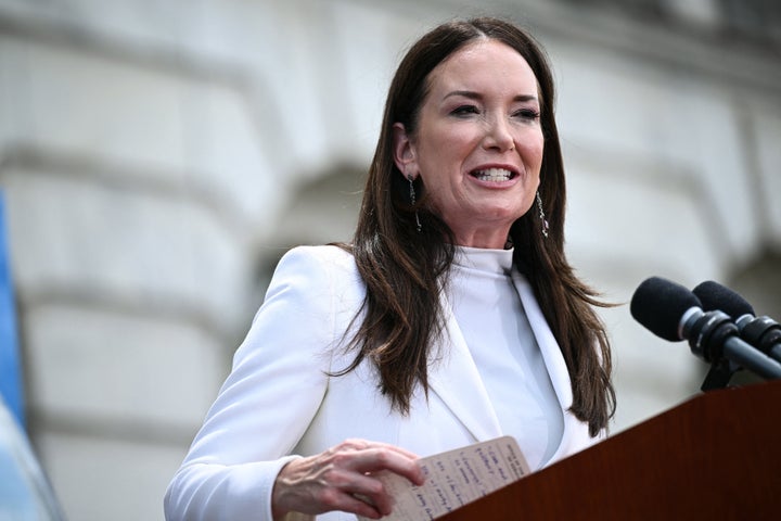 Trump To Force USDA Employees To Leave D.C. Area | HuffPost Latest News