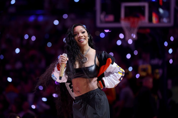 GloRilla Arrested For Drugs After Her Home Was Invaded: Report ...