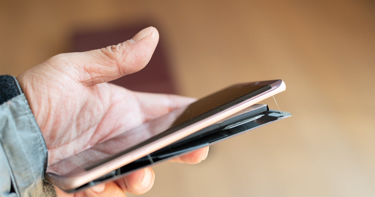 膨らんでしまったリチウムイオン電池は燃える可能性が！⇨ゴミ清掃芸人が注意喚起 | ハフポスト LIFE