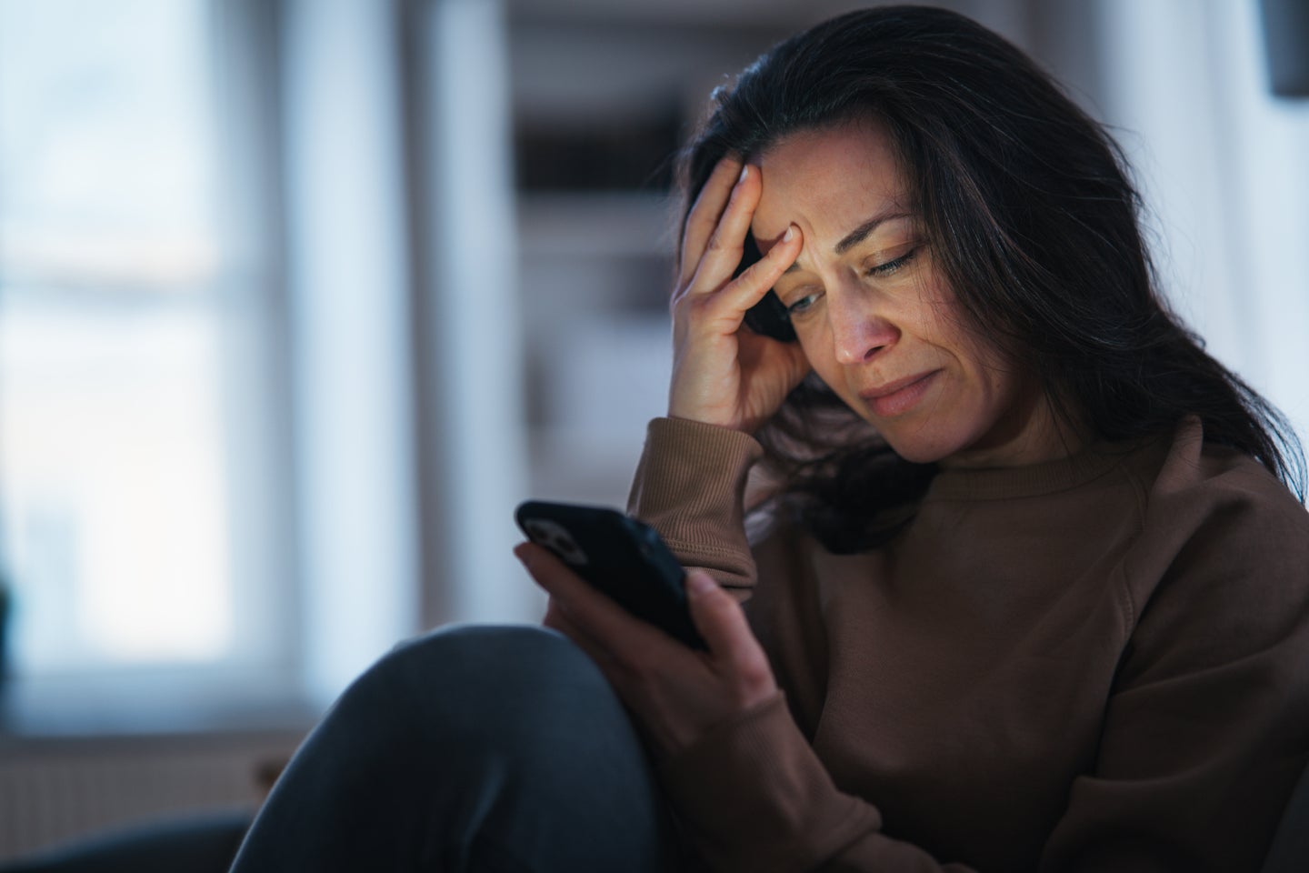 The Dopamine Rush Of A Text From Your Crush Might Make You More Anxious ...