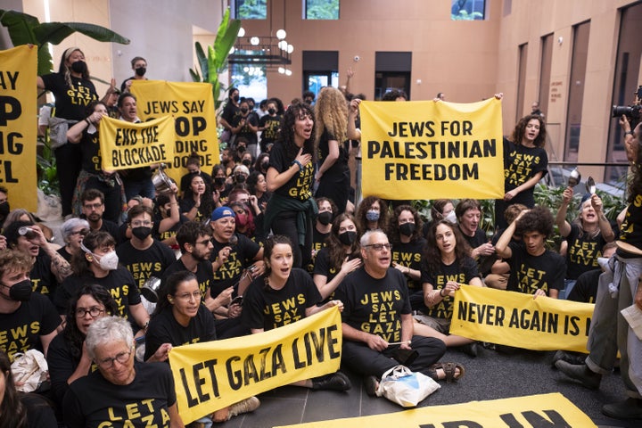 Hundreds Protest Sens. Kirsten Gillibrand And Chuck Schumer's Vote To ...